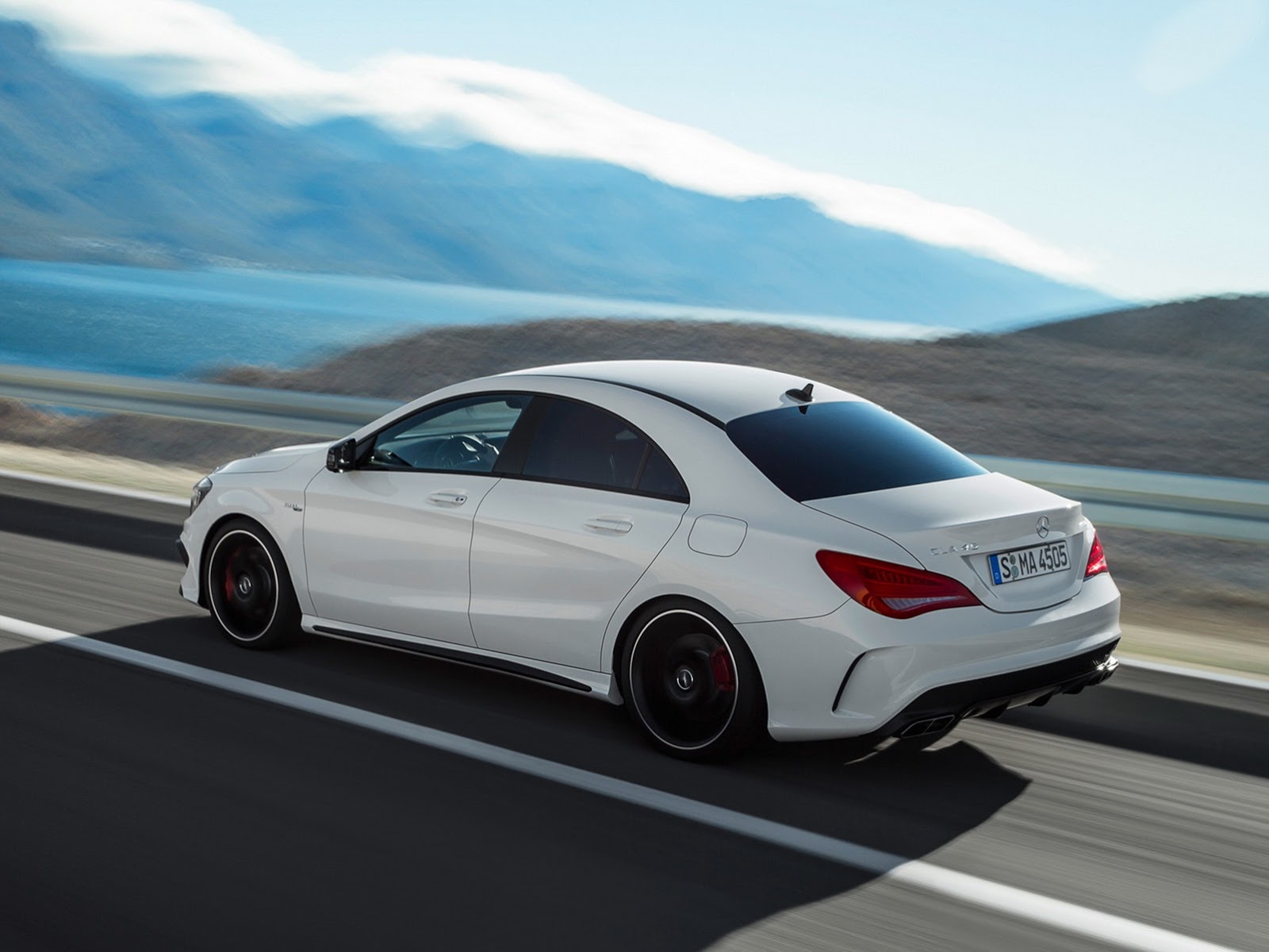 Mercedes-AMG CLA 45 e CLA 45 Shooting Brake 2015 - Mercedes-Benz - Autopareri